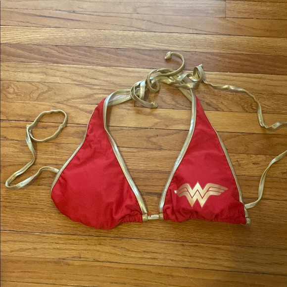 DC Comics | Swim | 424 Sale Dc Comics Wonder Woman Red And Gold Bikini ...